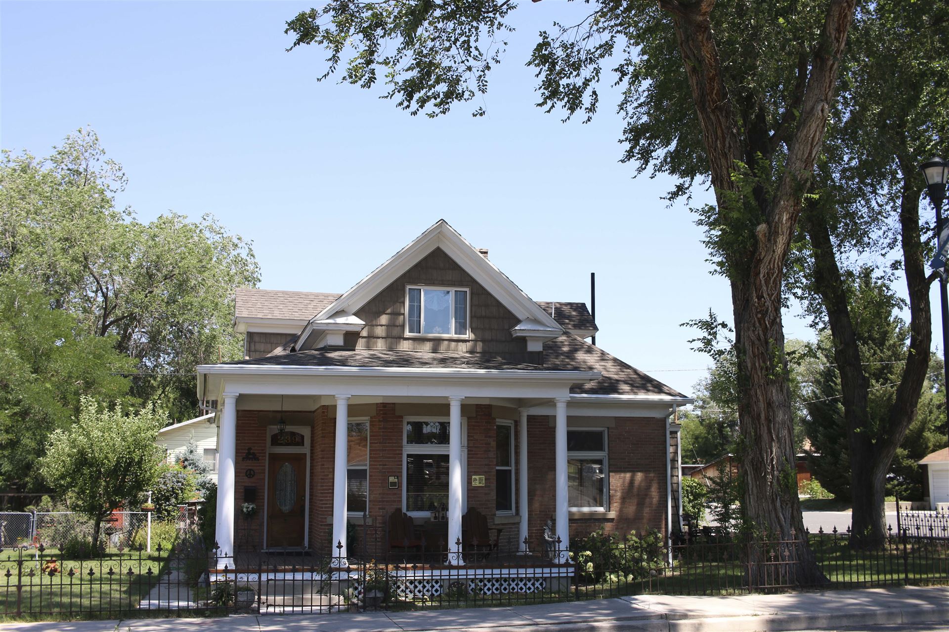 Locations Hub - Sandy Historic District