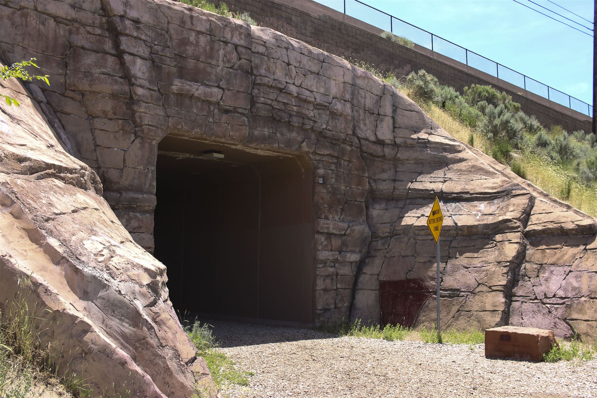 Locations Hub - Dimple Dell Regional Park