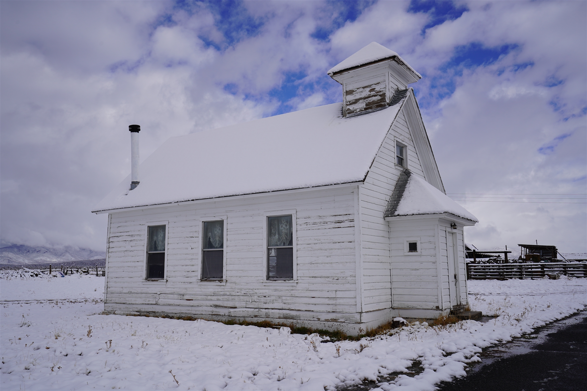 Locations Hub - Manderfield Church