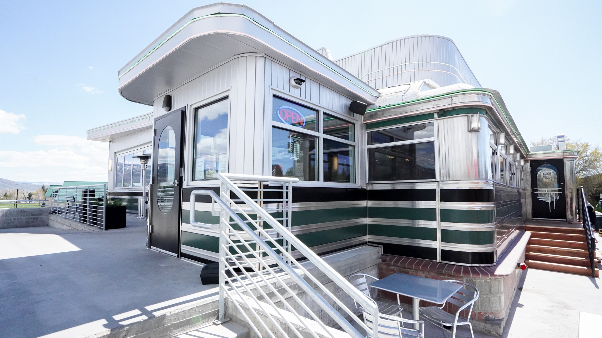 Locations Hub - Oakley Diner